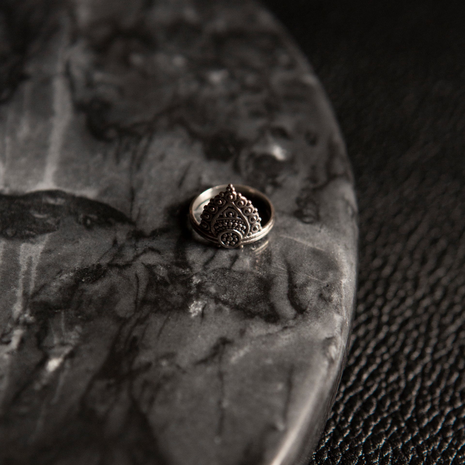Mahā | Ring – 925 Silver – NOIR KĀLA
